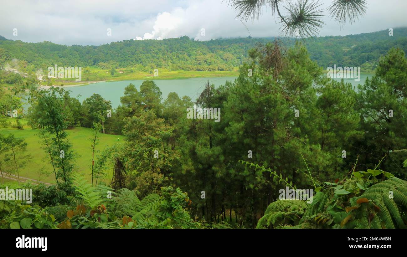 Lake linow hi-res stock photography and images - Alamy