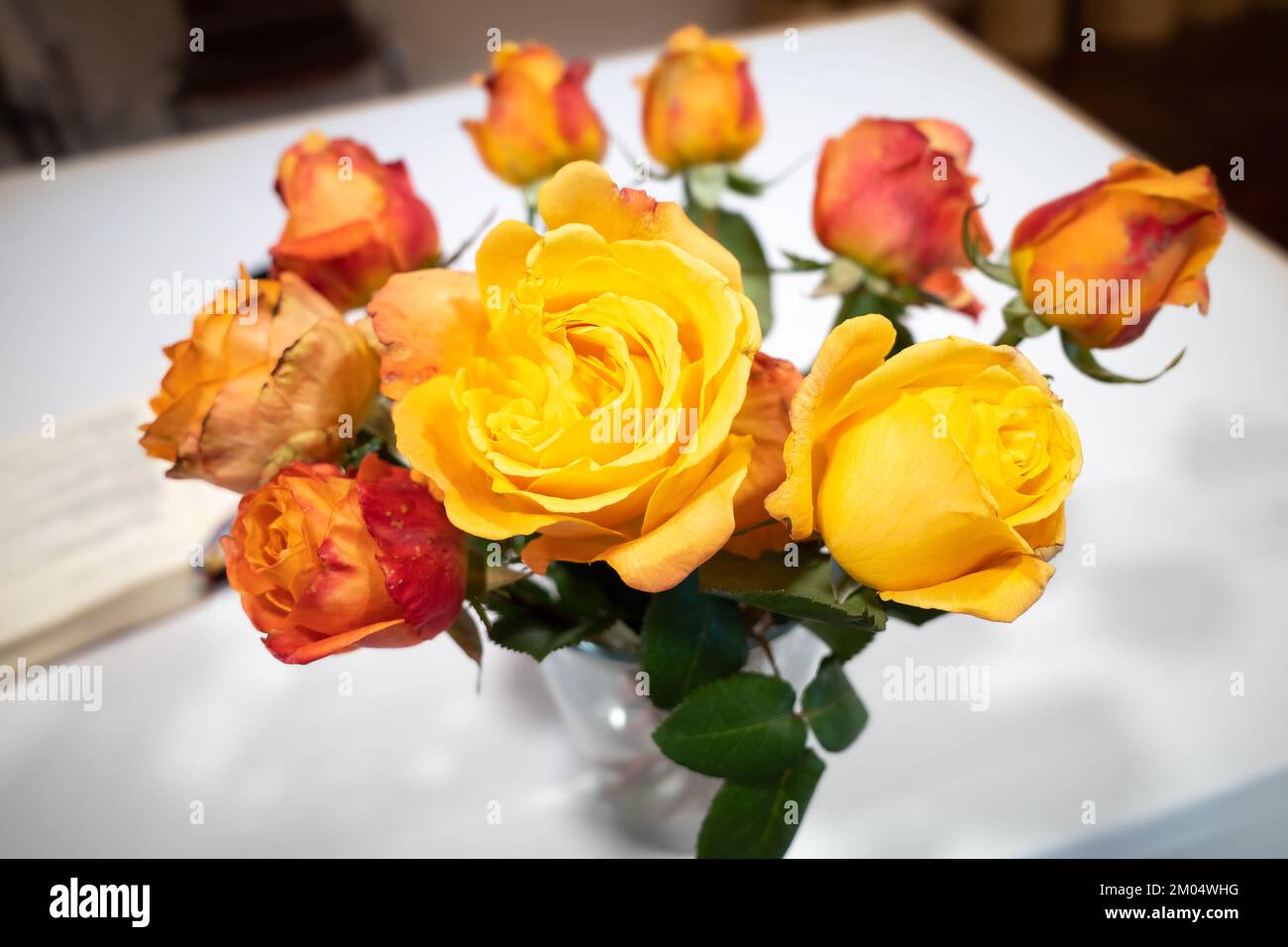Bouquet beautiful orange roses hi-res stock photography and images - Alamy