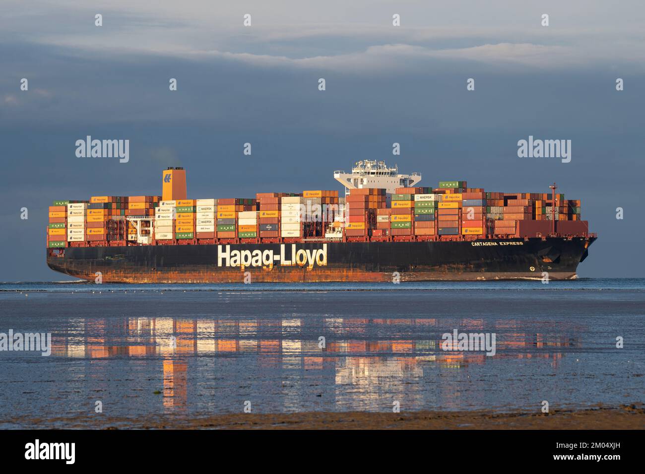 Hapag-Lloyd container ship CARTAGENA EXPRESS on the North Sea Stock Photo - Alamy