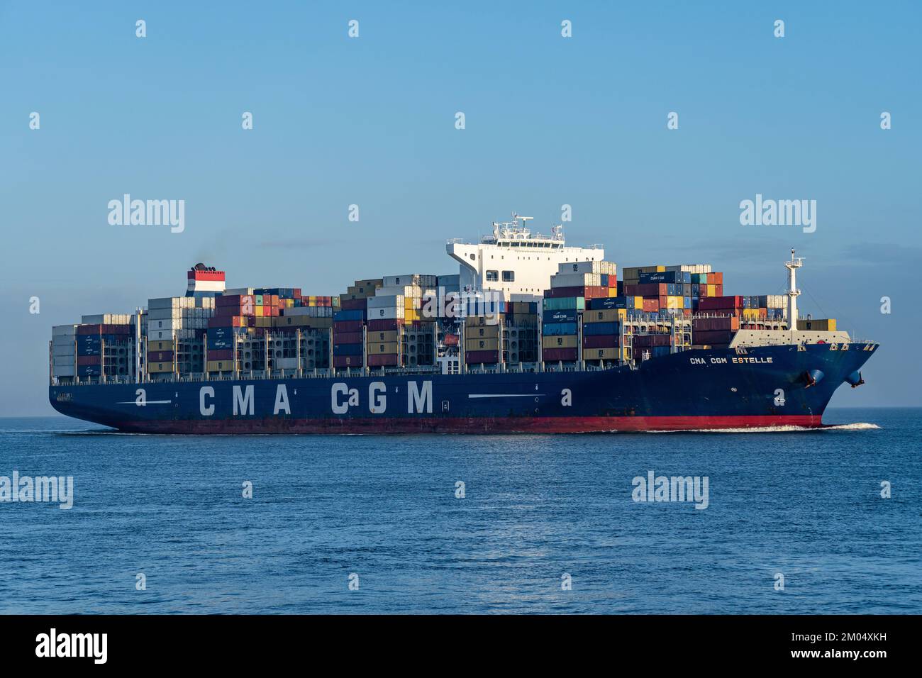 Cma cgm cargo ship hi-res stock photography and images - Alamy