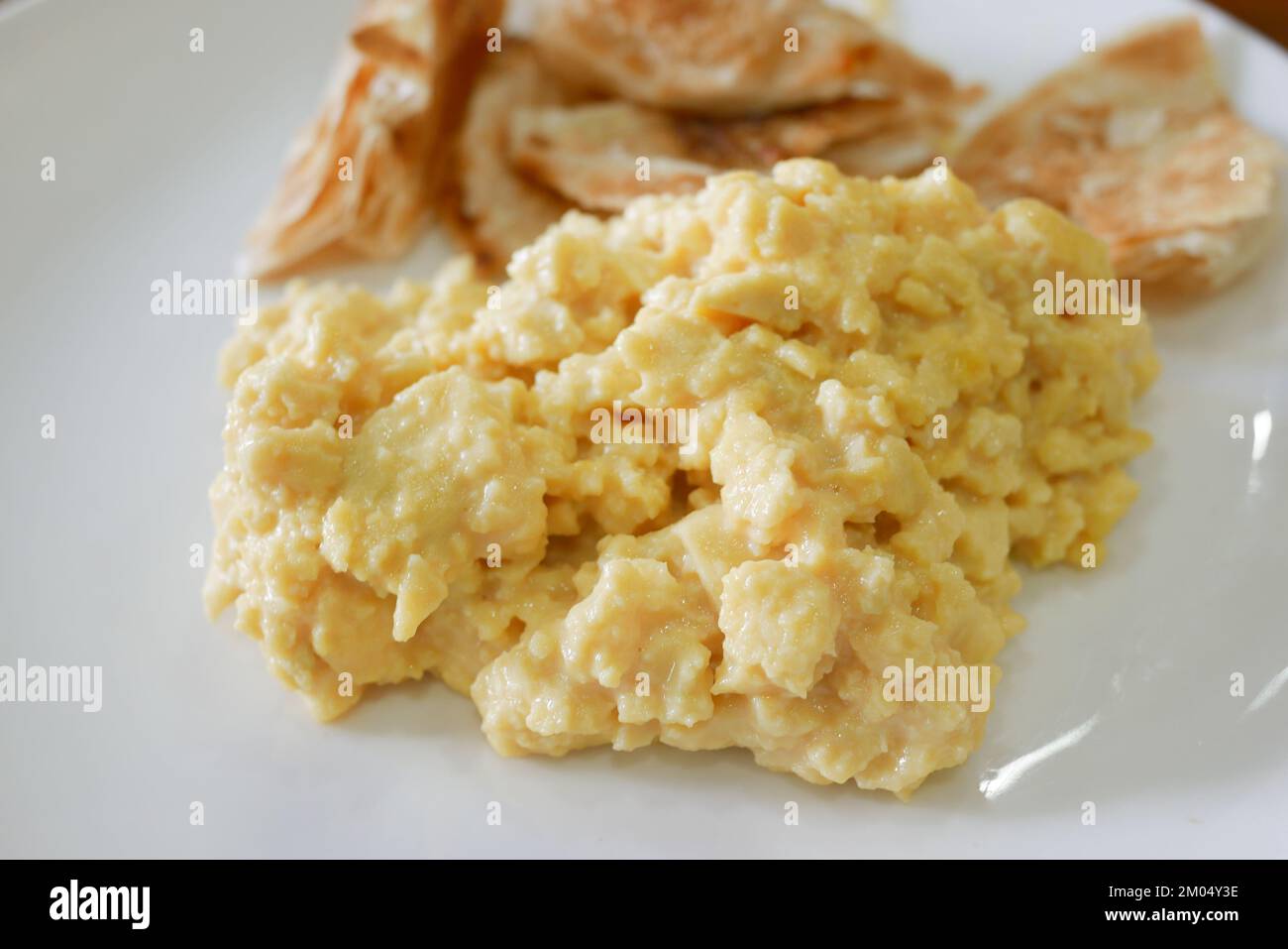 Video with onion hi-res stock photography and images - Alamy