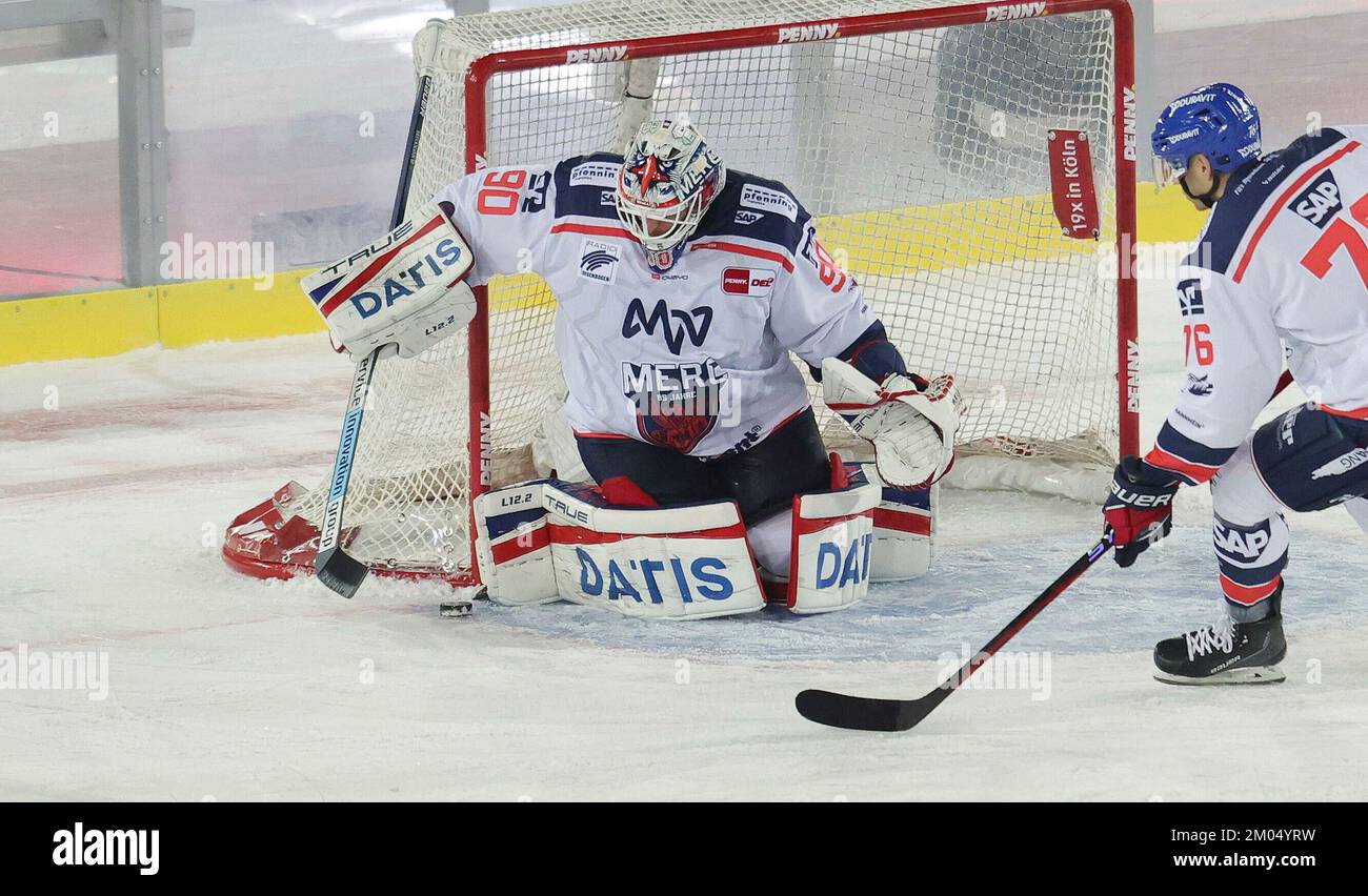 Cologne, Deutschland. 03rd Dec, 2022. firo: December 3rd, 2022 ice ...