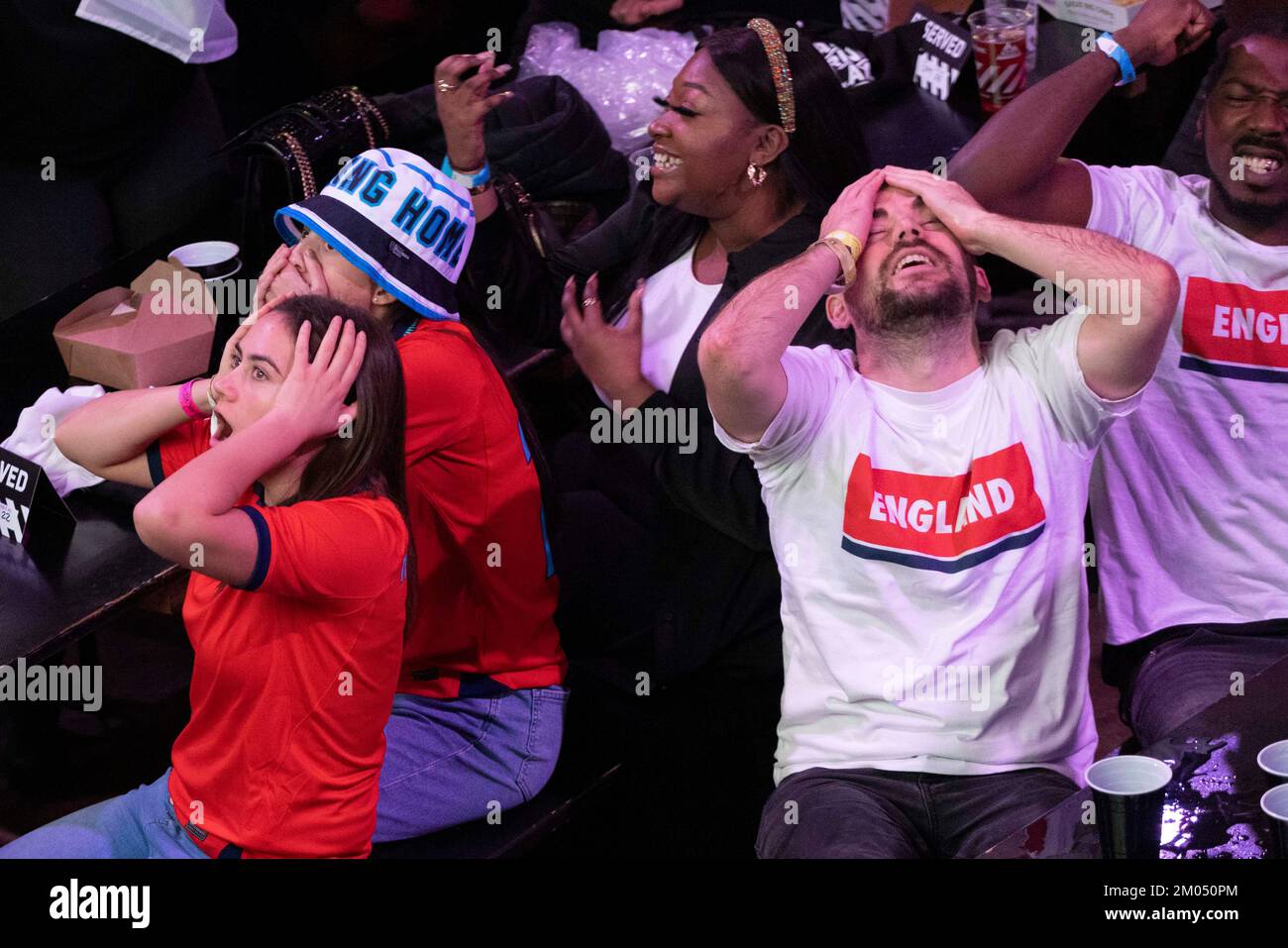 England football fans watch the World Cup match between England and USA ...
