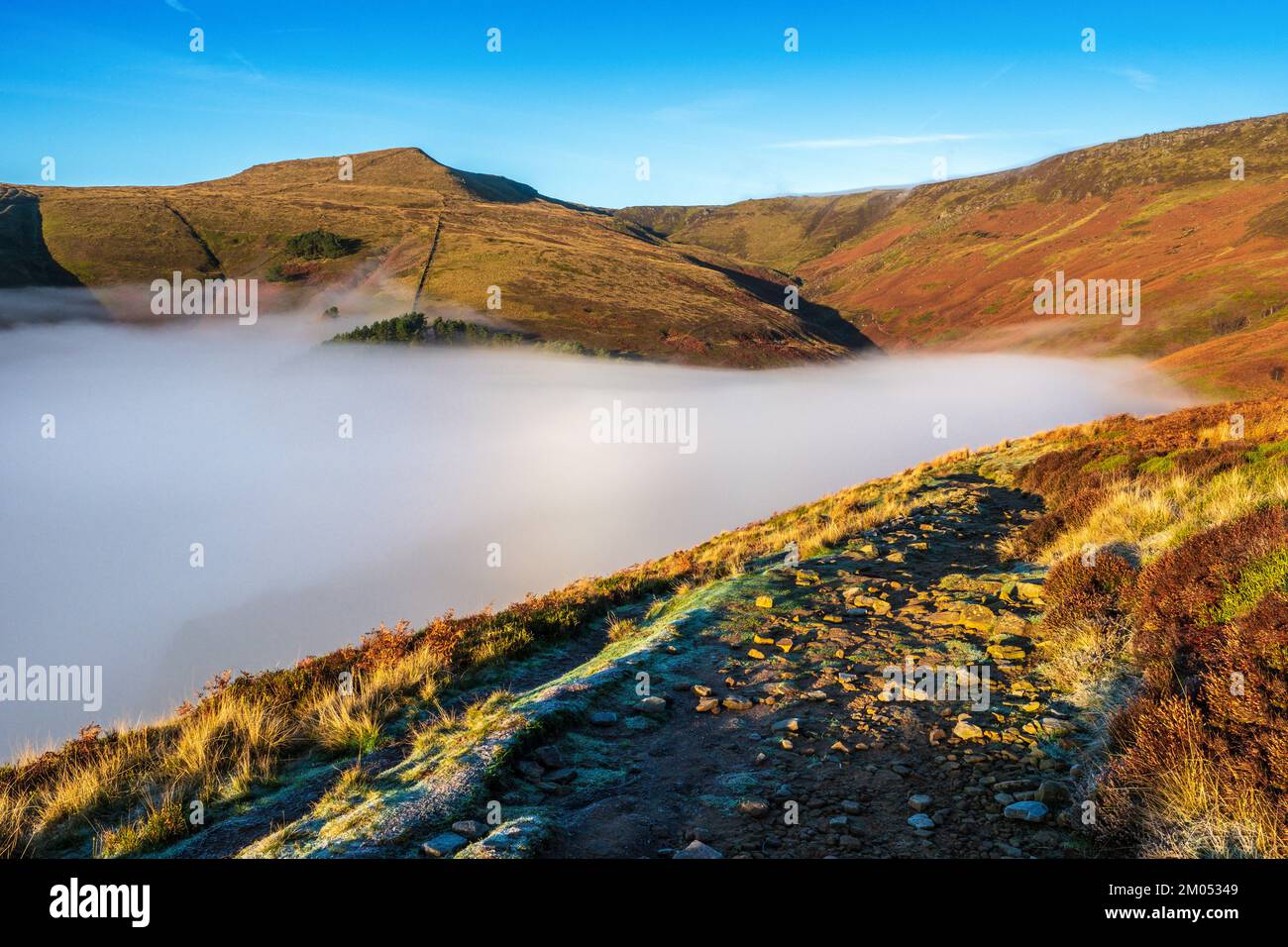Grindsbrook and Grindslow Knoll on the southern edge of Kinder Scout ...