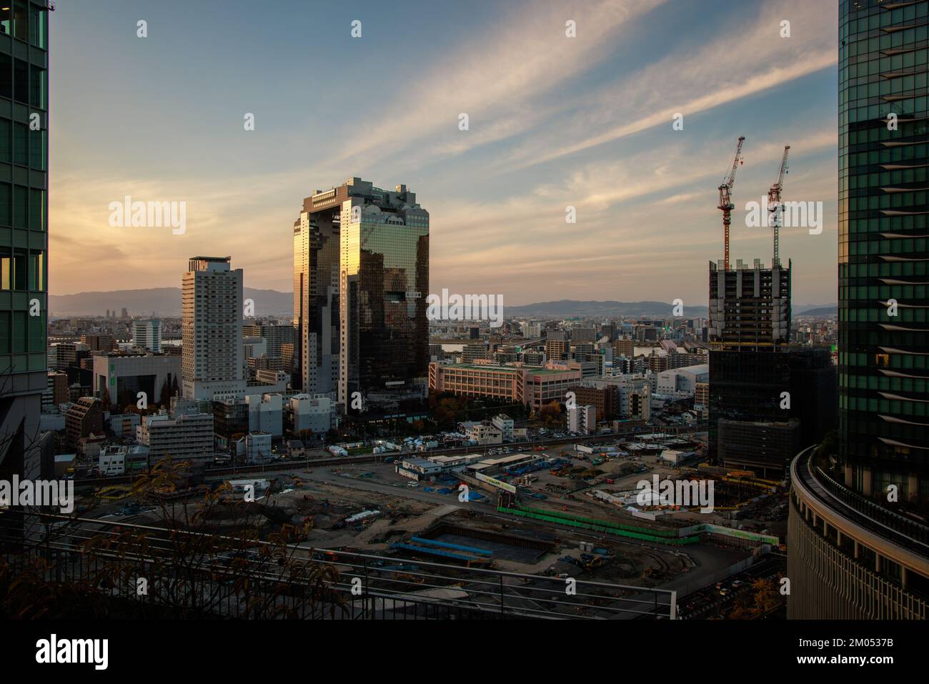Office sunset timelapse clouds hi-res stock photography and images - Alamy