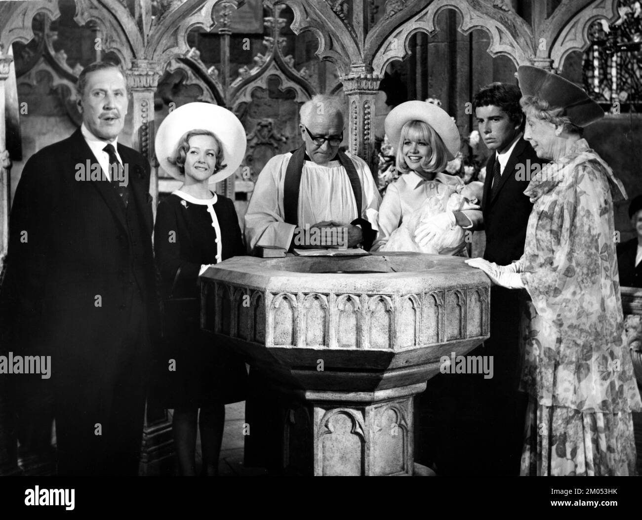 ROBERT COOTE JOYCE REDMAN JUDY GEESON DAVID DUNDAS and EDITH EVANS in ...