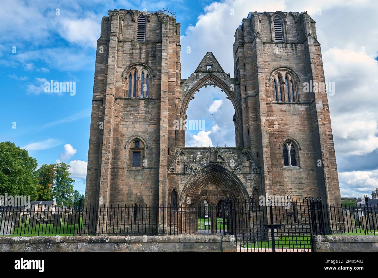 Elgin castle hi-res stock photography and images - Alamy