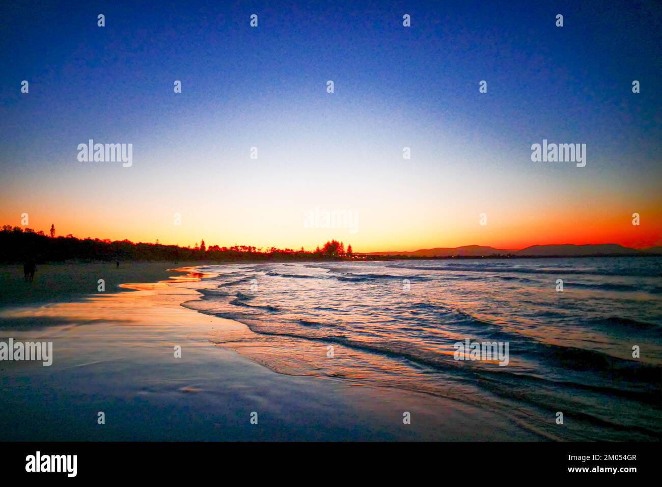 A beautiful sunset at the beach in Australia Stock Photo - Alamy