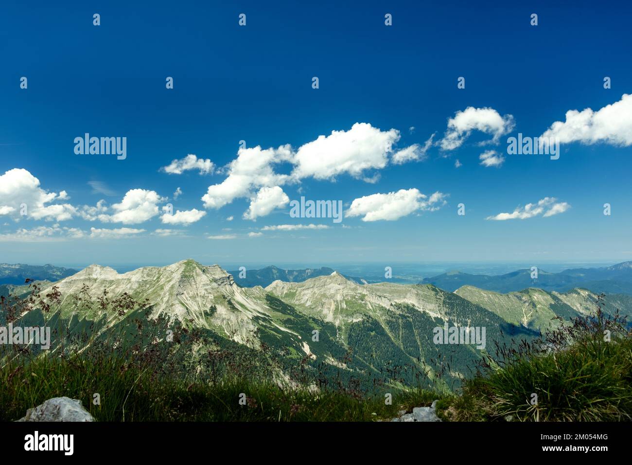 Bergwandern im sommer hi-res stock photography and images - Alamy