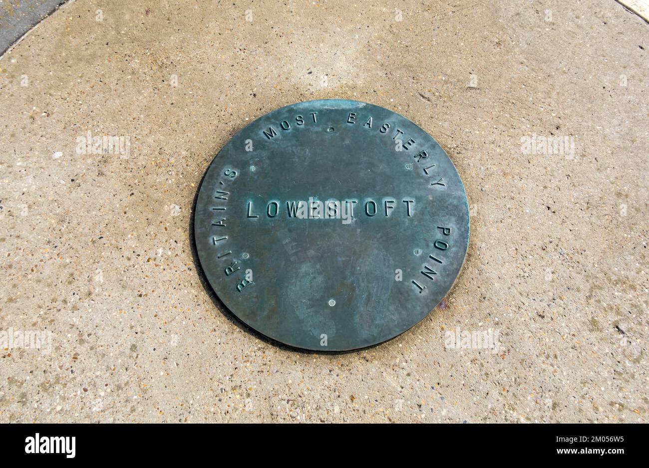 Plate in centre of raised dias hi-res stock photography and images - Alamy