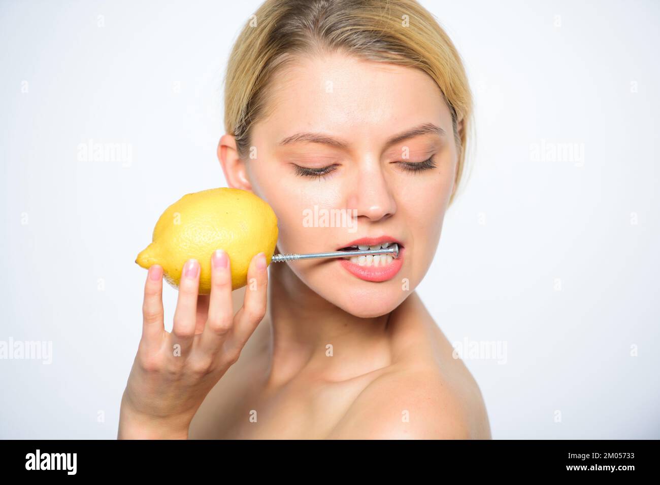 Fruit battery experiment hi-res stock photography and images - Alamy