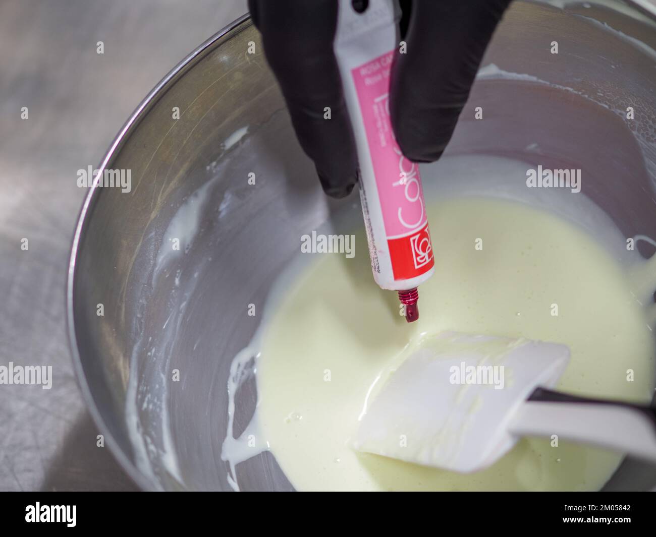 Chocolate ice cream mixing filling hi-res stock photography and images ...
