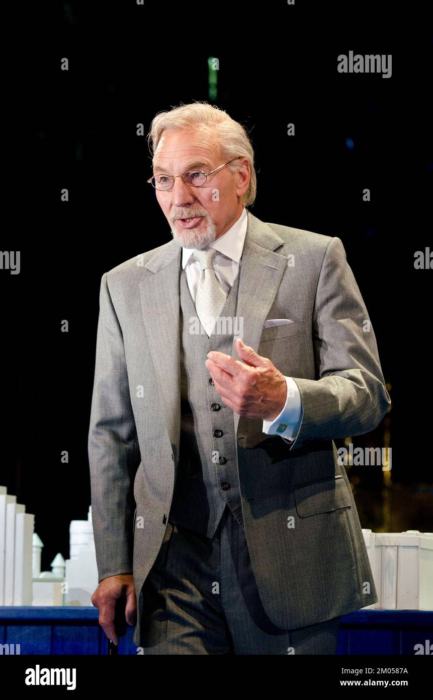 Patrick Stewart (Shylock) in THE MERCHANT OF VENICE by Shakespeare at ...