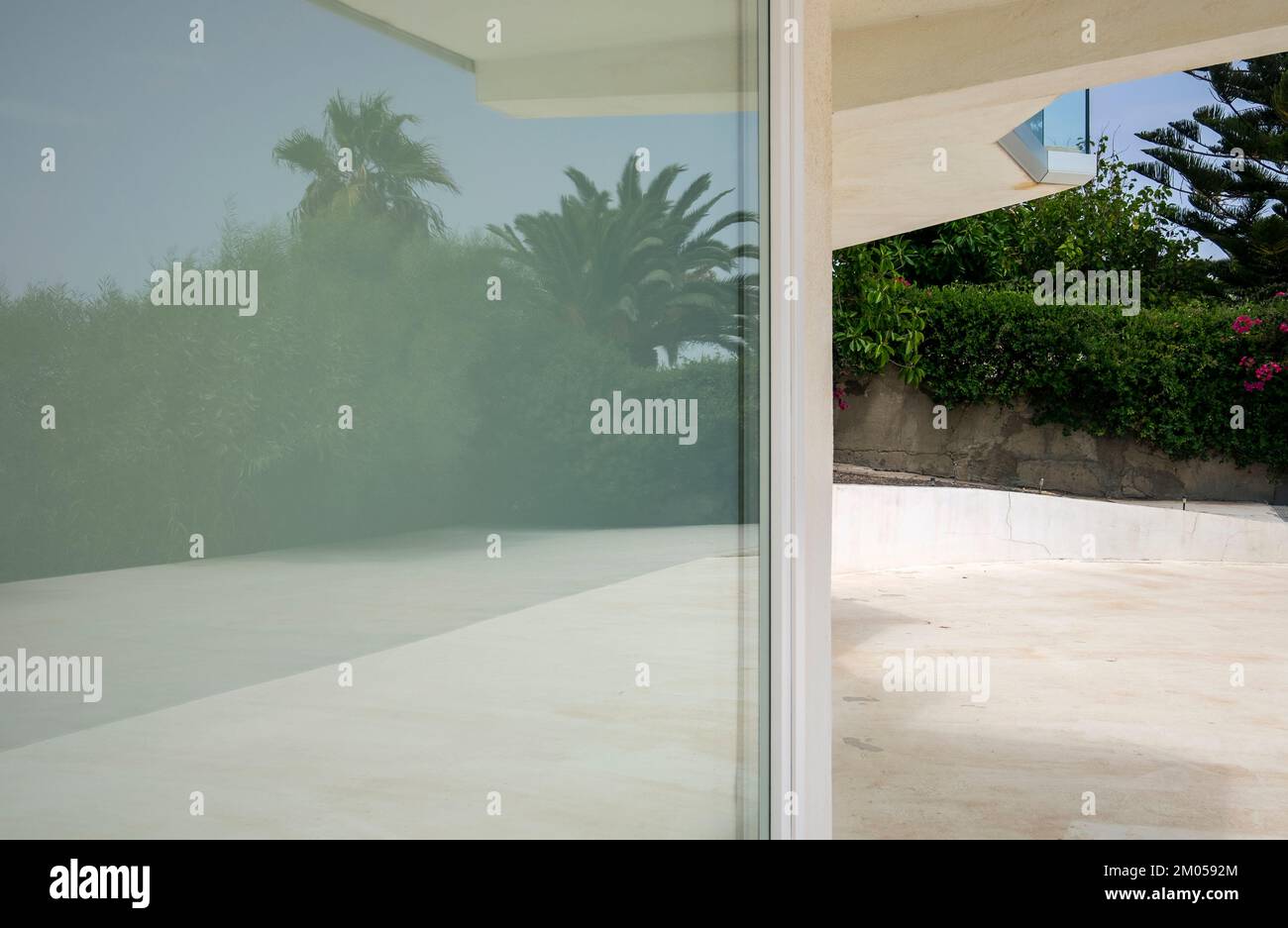 Villa conceptual hi-res stock photography and images - Alamy