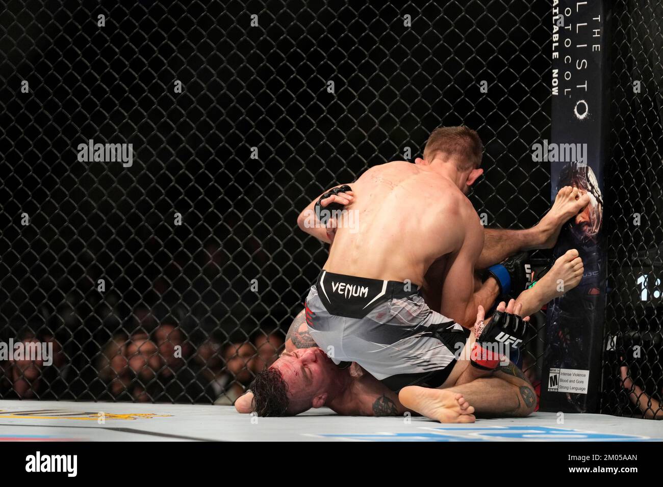 ORLANDO, FL - December 3: Darren Elkins (L) and Jonathan Pearce (R ...