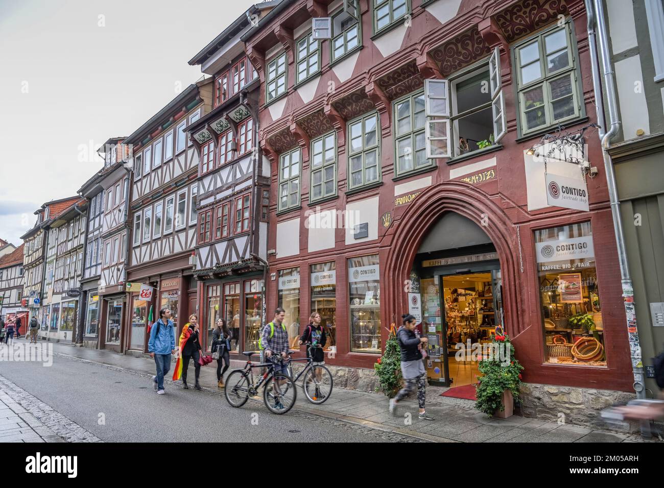 Fachwerkhäuser, Fußgängerzone, Lange Geismar-Straße, Göttingen, Niedersachsen, Deutschland Stock ...