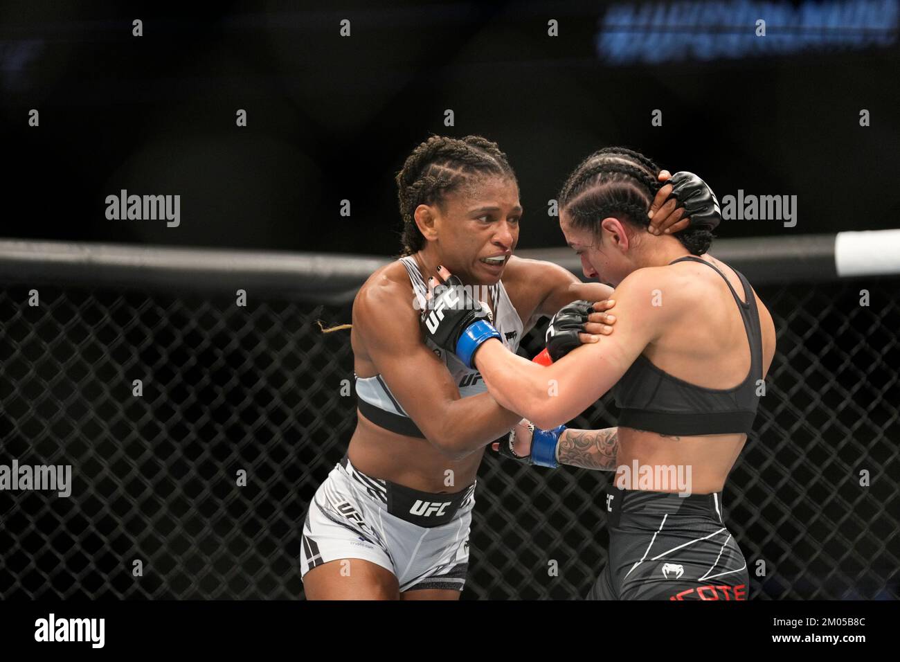 Emily ducote r and angela hill l hi-res stock photography and images ...