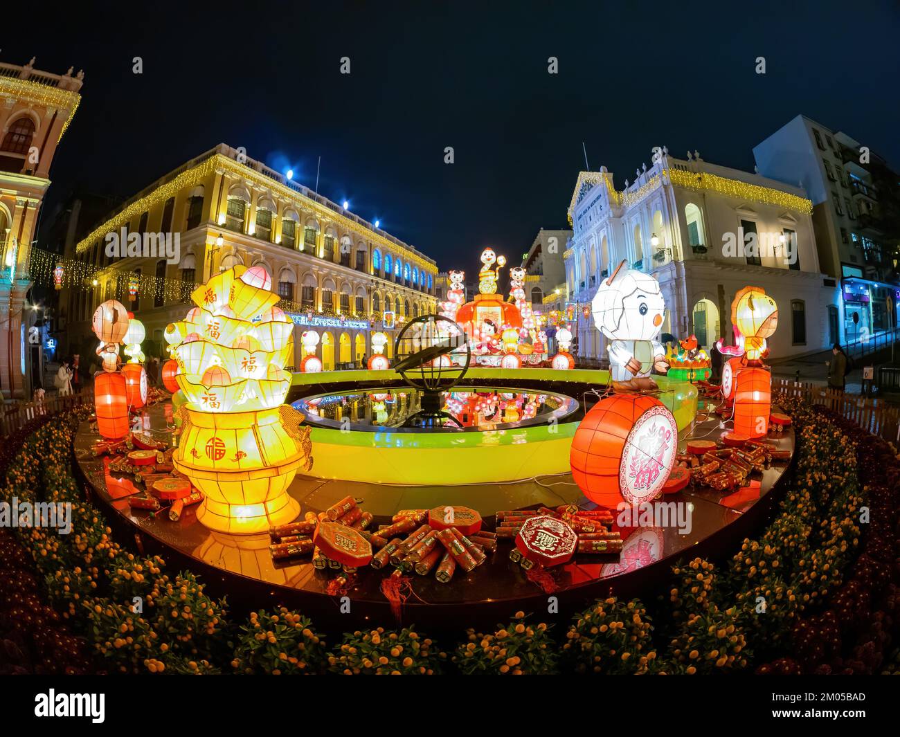 Square fountain macao hi-res stock photography and images - Alamy