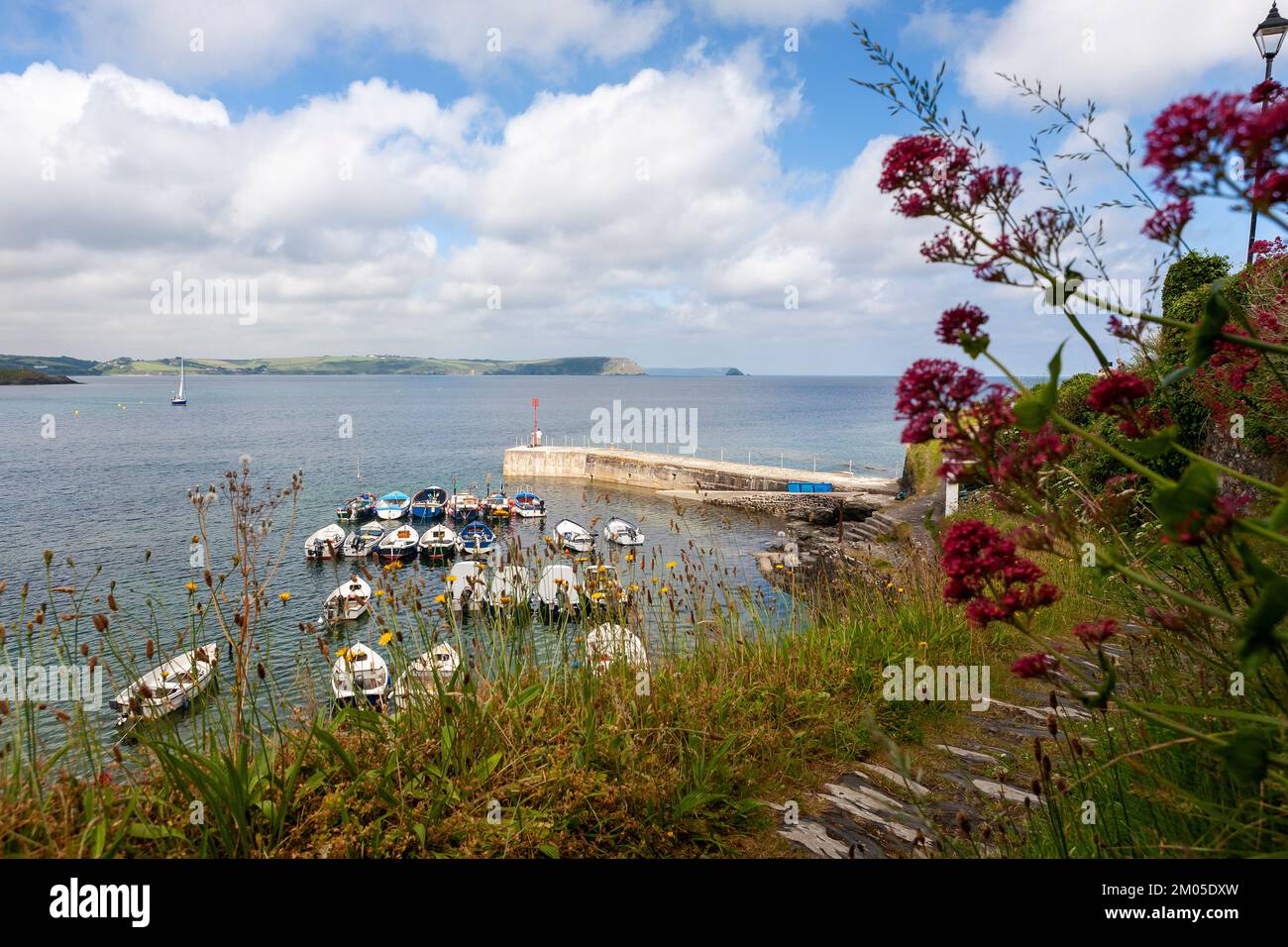 The tiny harbour at Portscatho, Gerrans Bay, Roseland Peninsula ...