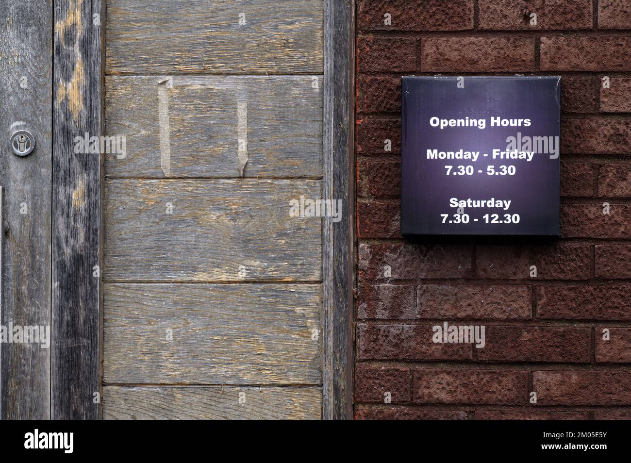 Business shop opening and closed times in hours and days Stock Photo ...