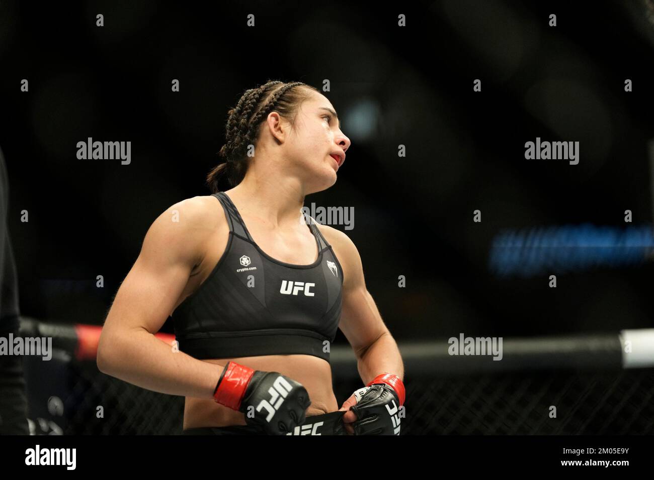 Yazmin jauregui l and istela nunes r hi-res stock photography and ...