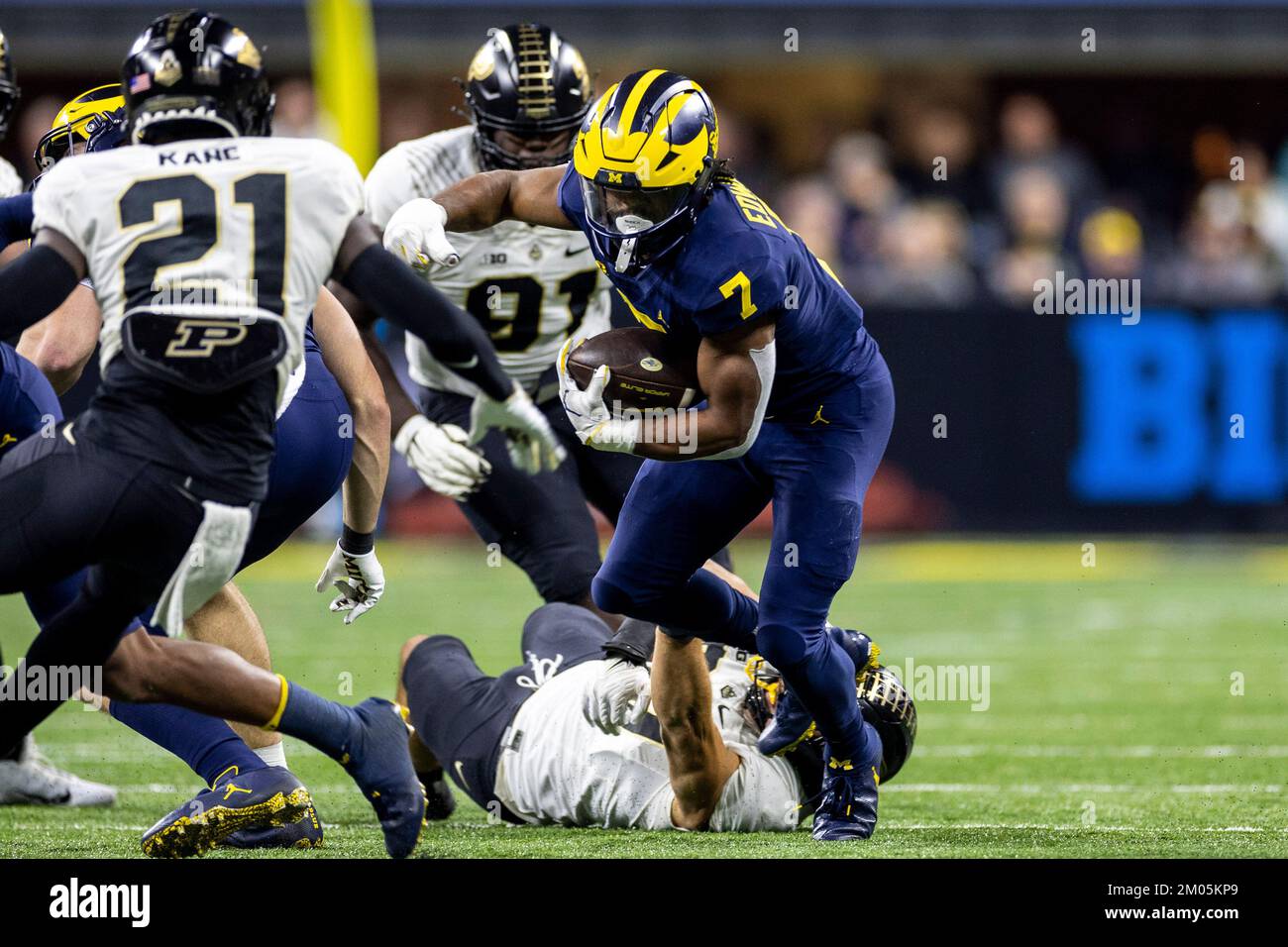 Indianapolis, Indiana, USA. 03rd Dec, 2022. Michigan running back ...