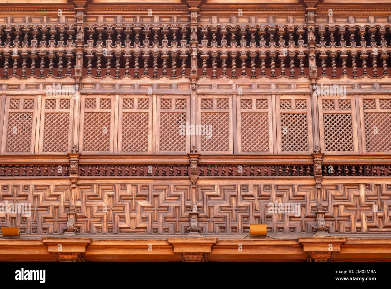 Colonial wooden balcony at Lima (Peru Stock Photo - Alamy