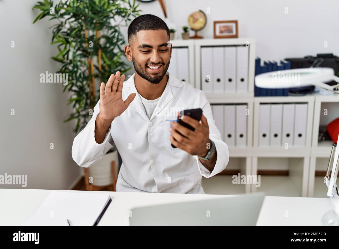 Call center middle east hi-res stock photography and images - Alamy