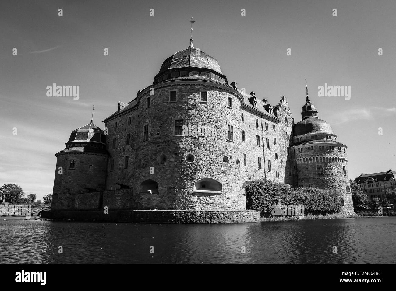 Person in front of castle Black and White Stock Photos & Images - Alamy