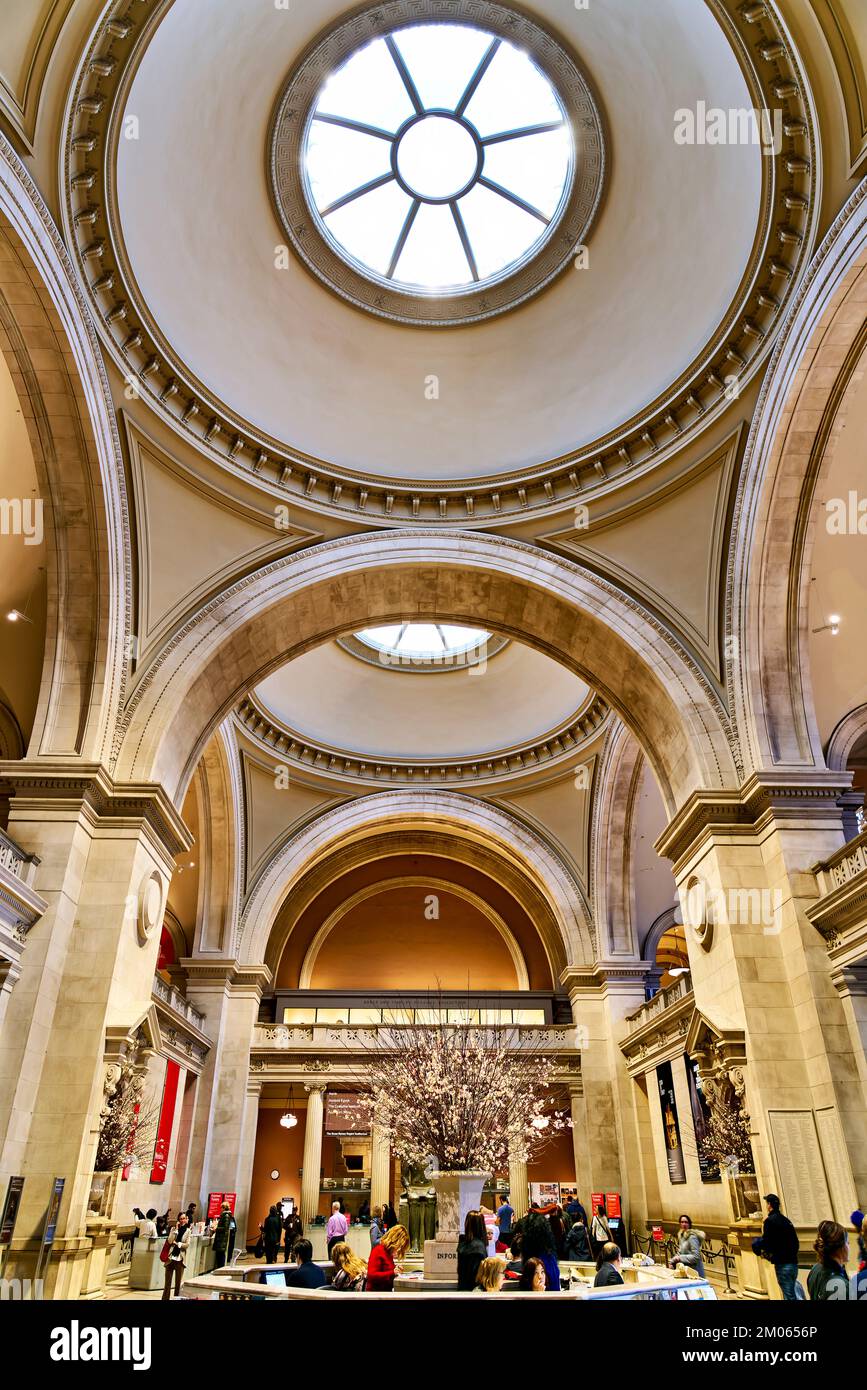 Lobby manhattan landmark hi-res stock photography and images - Alamy
