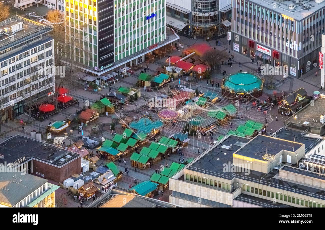 Aerial view, Christmas market at Kennedyplatz in city center in Essen ...