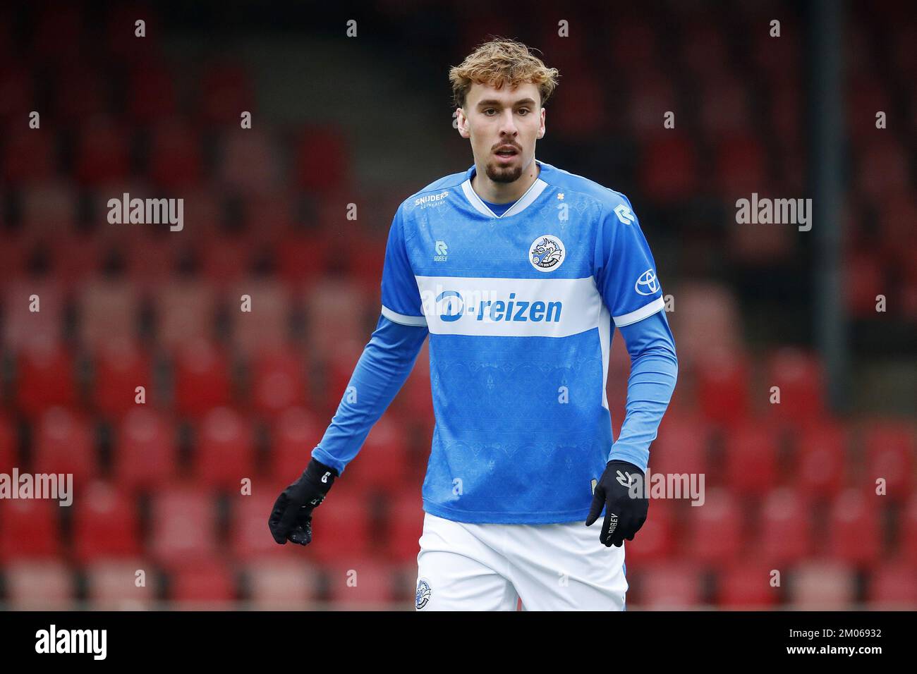 DEVENTER, 04-12-2022, Stadium de Adelaarshorst, football, friendly ...
