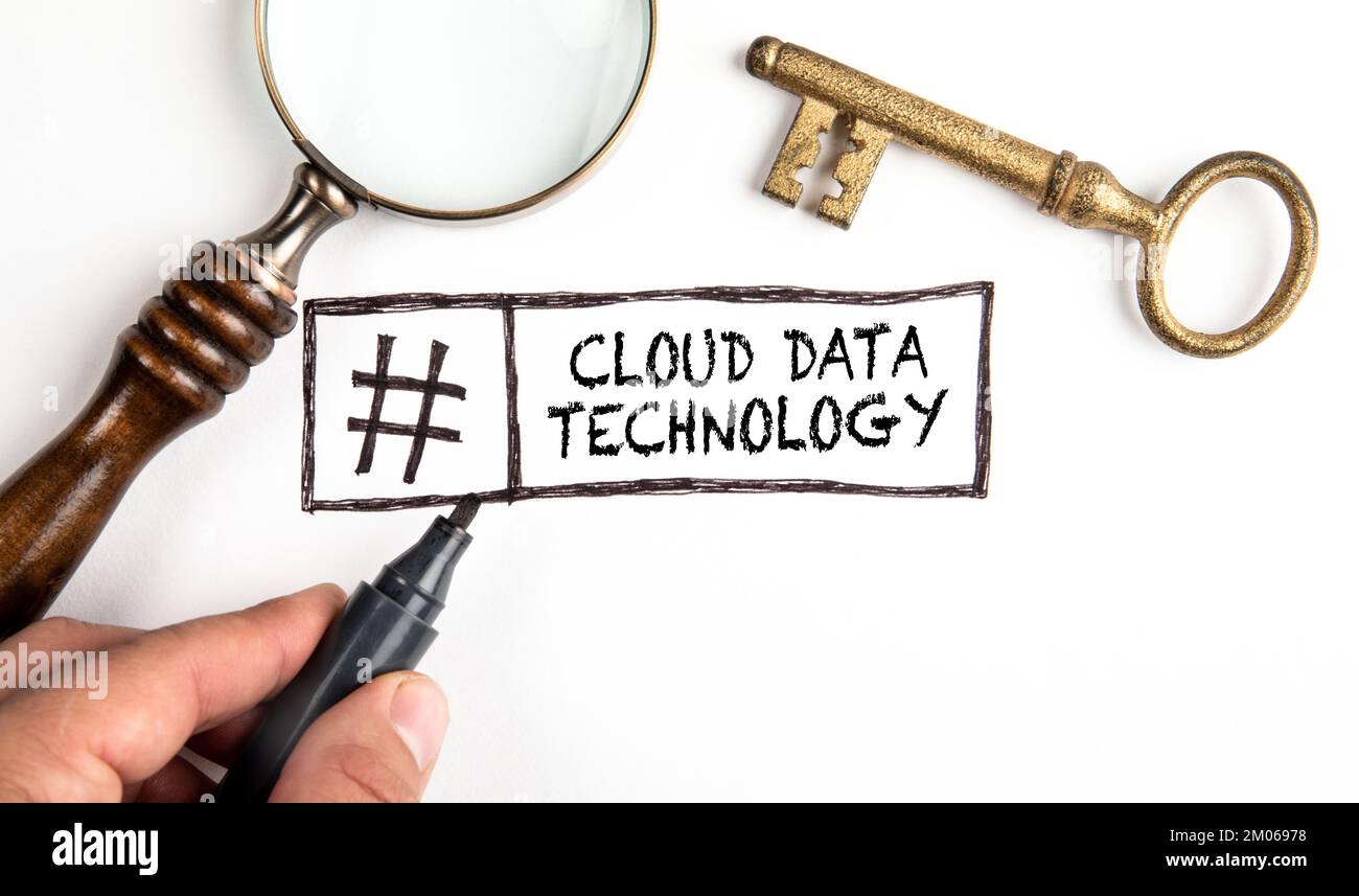 Cloud Data Technology. Golden key and magnifying glass on white background Stock Photo - Alamy