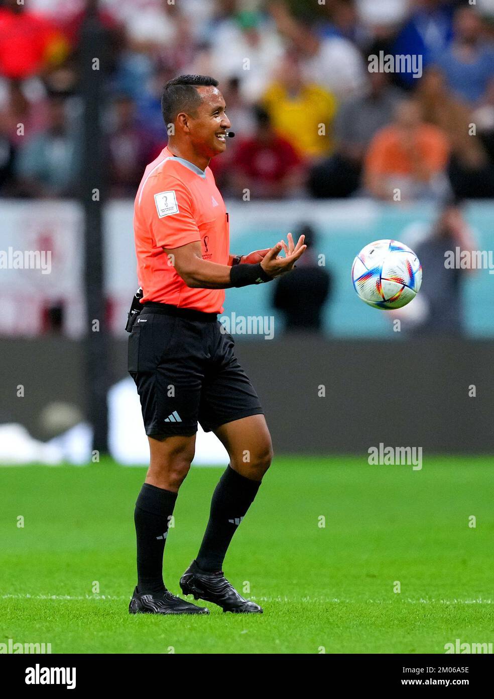 Referee Ivan Arcides Barton Cisneros changes the ball during the FIFA ...