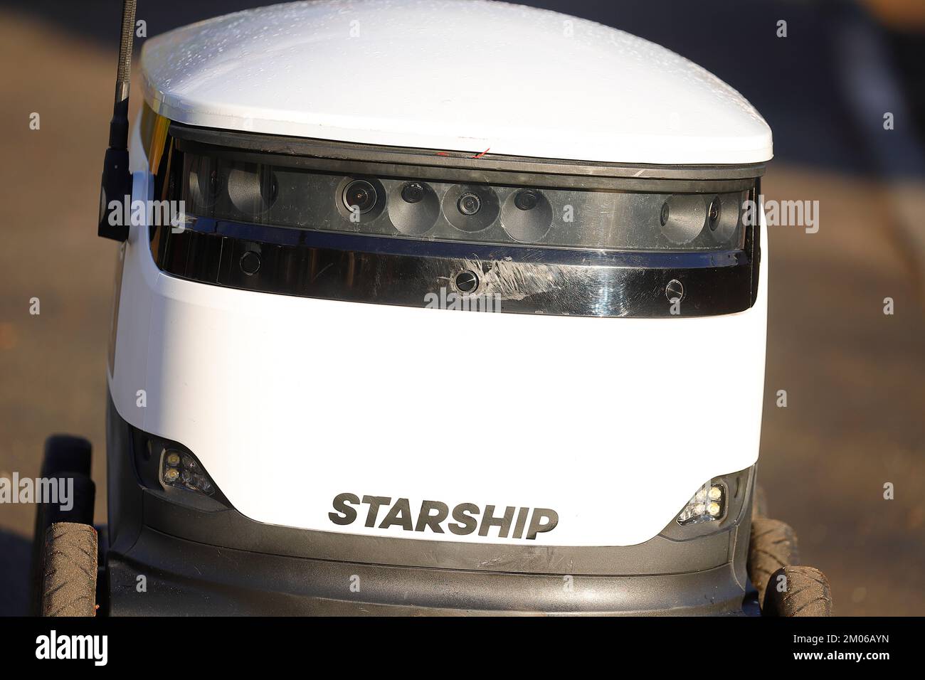 Robots by Starship Technologies delivering groceries to residents of ...