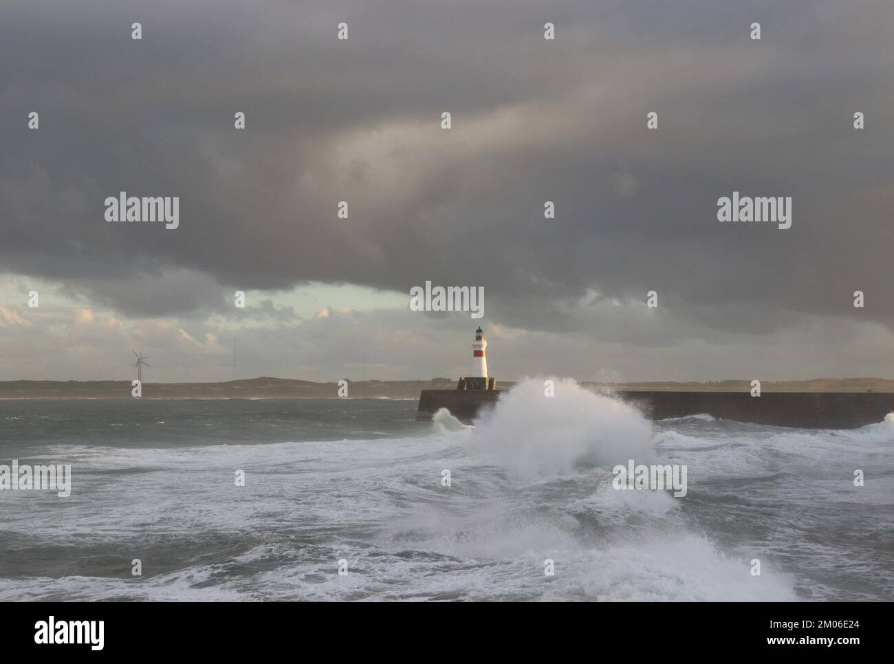 Stormy sea at the Golden Horn, Fraserburgh Stock Photo - Alamy