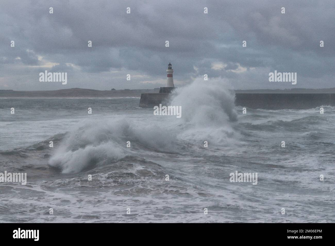 Stormy sea at the Golden Horn, Fraserburgh Stock Photo - Alamy