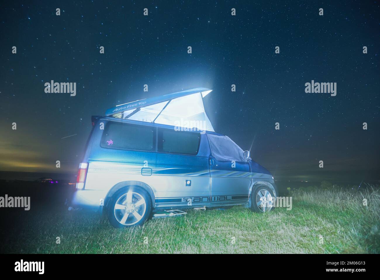 Mazda Bongo,Mazda Bongo Friendee,campervan,van,vanlife,parked,at,remote ...