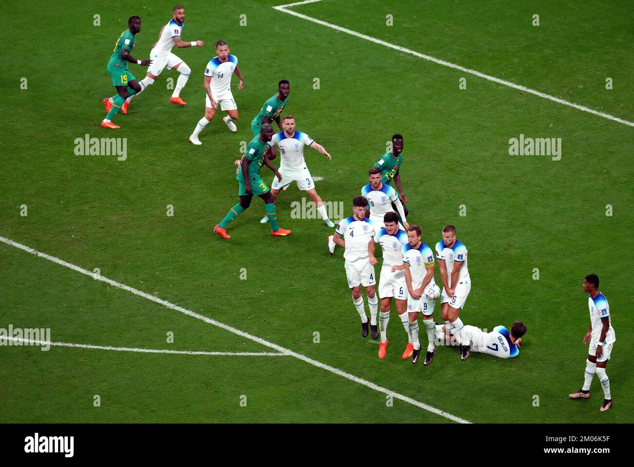 Harry kane free kick 2022 hi-res stock photography and images - Alamy