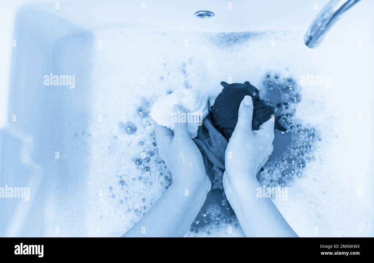 Handwashing clothes sink hi-res stock photography and images - Alamy