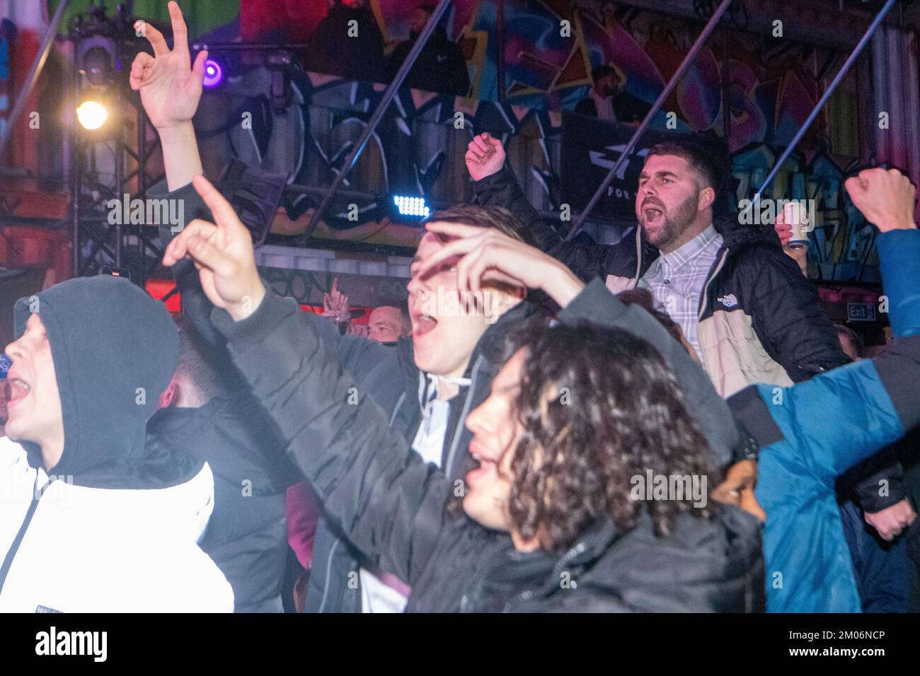 London, UK. 4th Dec, 2022. Football fans at the 4thefans at London East ...