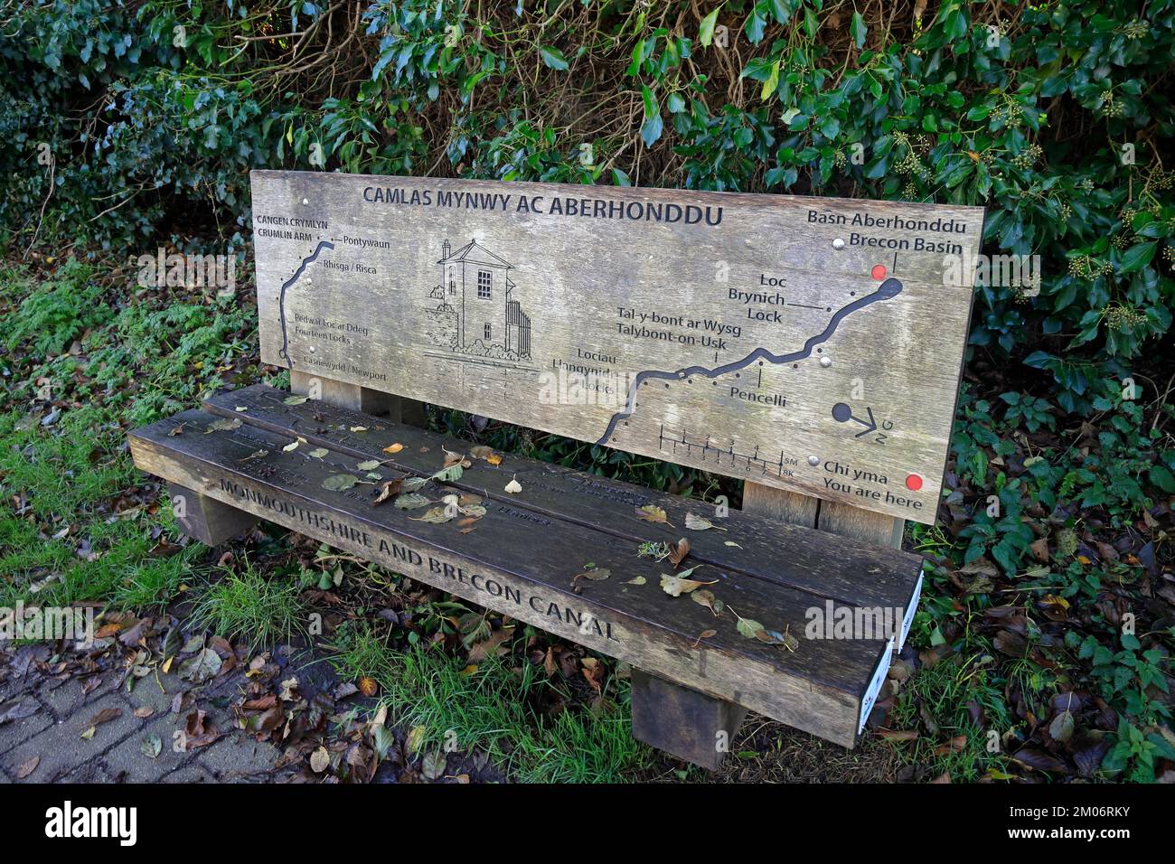 Bench with map of Monmouthshire and Brecon Canal. Camlas Mynwy ac ...