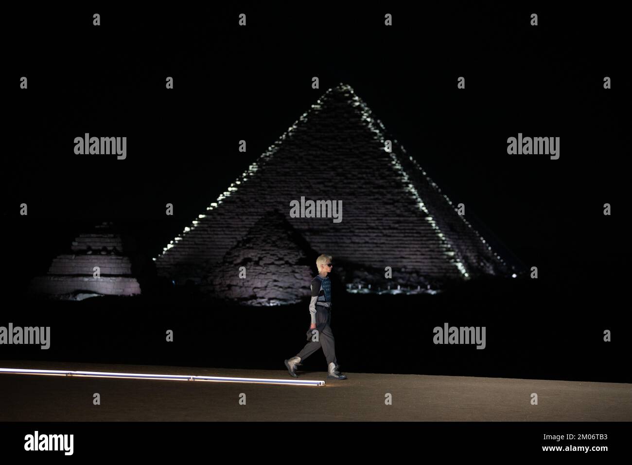 Giza model hi-res stock photography and images - Alamy