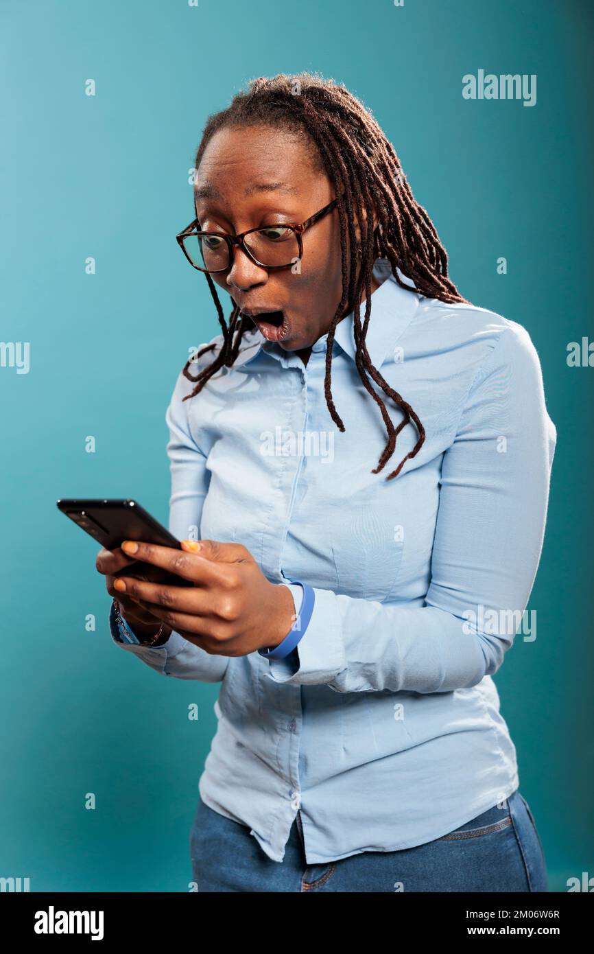 Electronic messages hi-res stock photography and images - Alamy