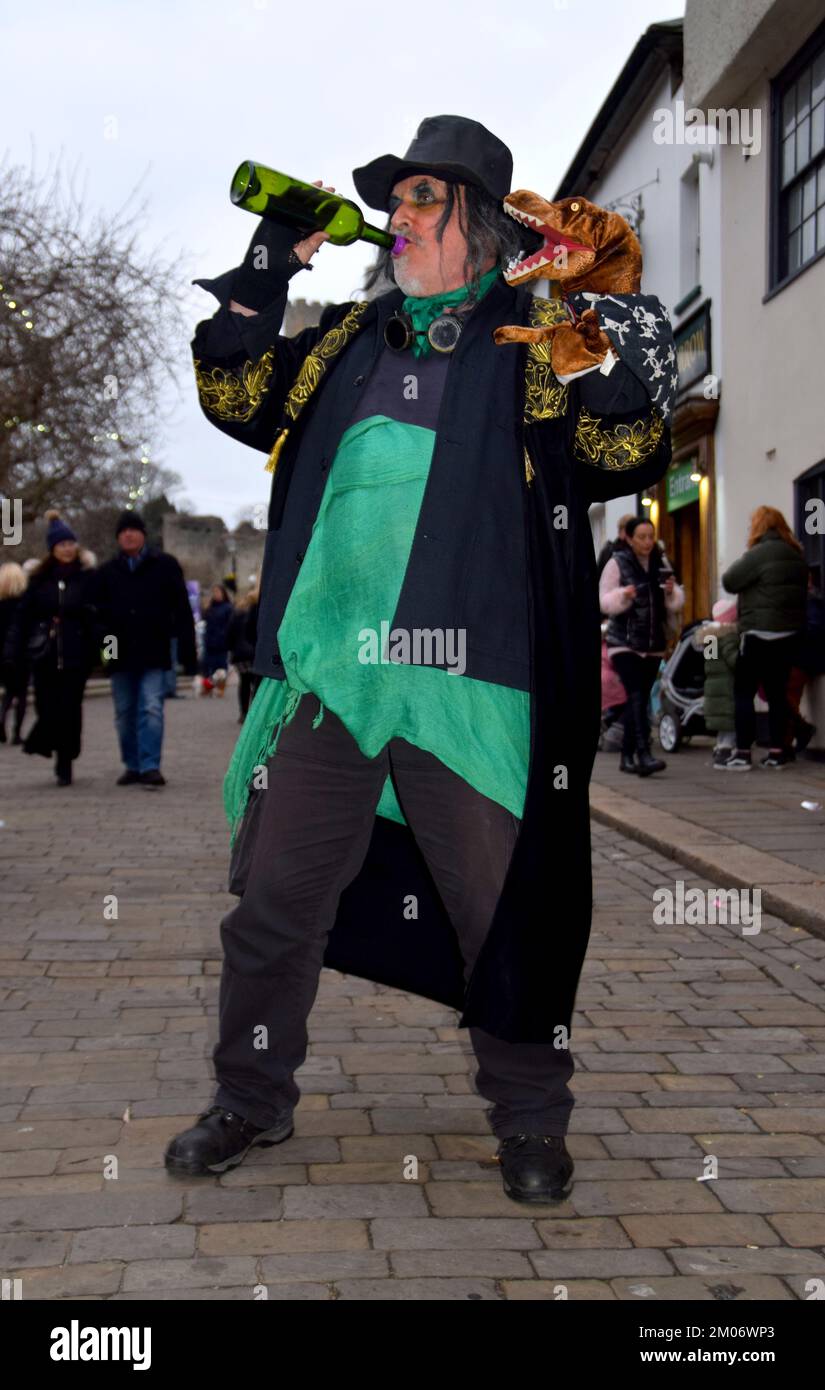 Drunk alcoholic drinking victorian dickens author a christ hi-res stock ...