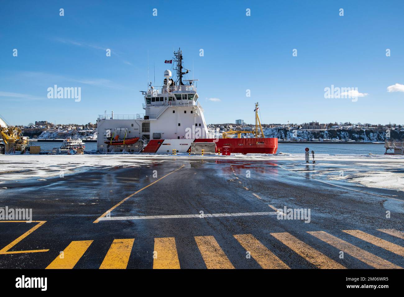 Canada quebec coast landscape hi-res stock photography and images - Alamy