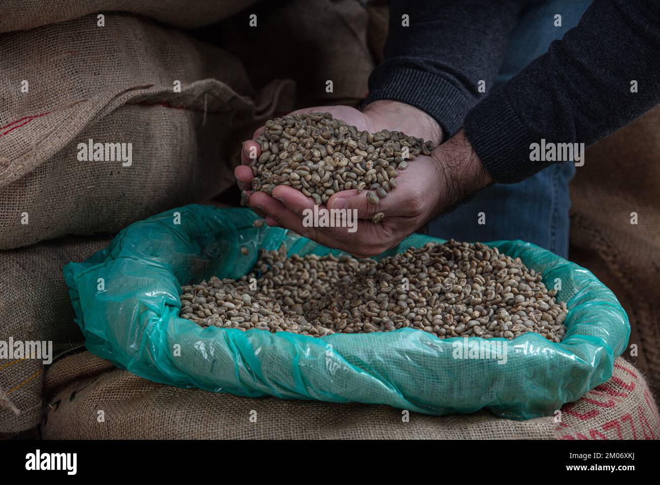 Beans pouring from a bag hi-res stock photography and images - Alamy