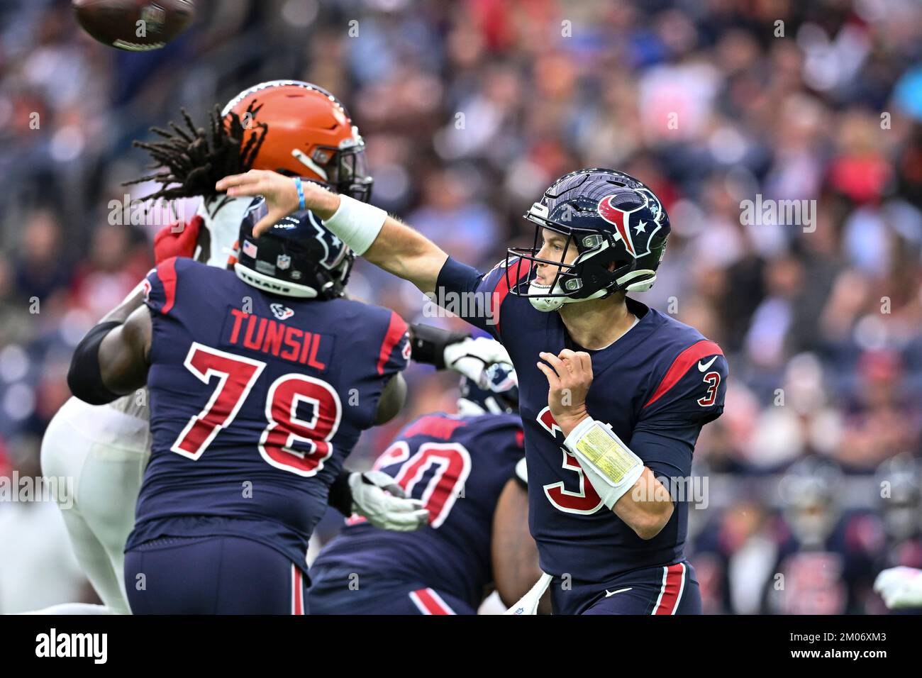 Houston, Texas, USA. 4th Dec, 2022. Houston Texans quarterback Kyle ...
