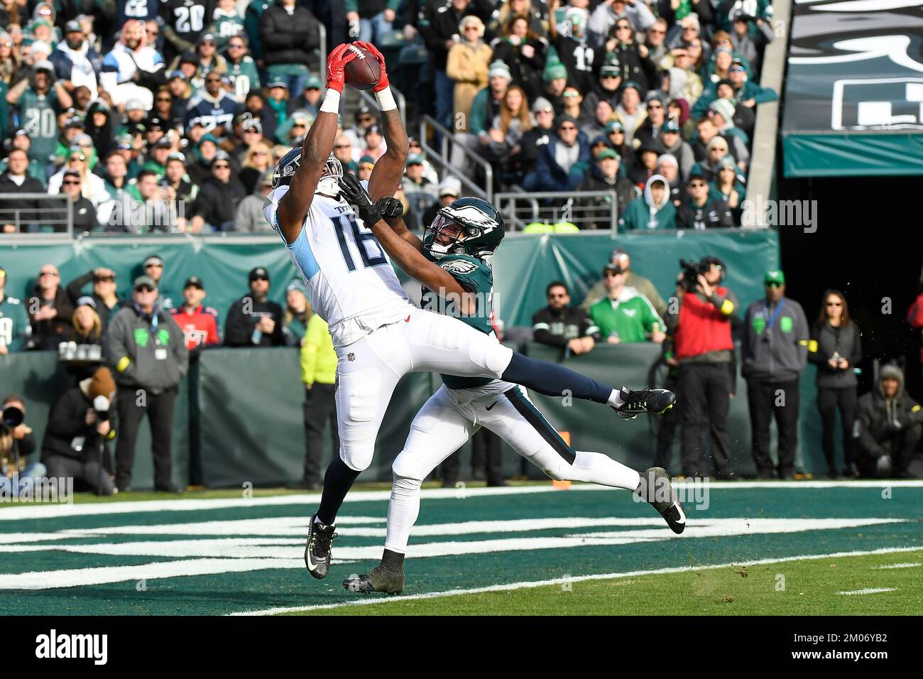 Josiah scott eagles hi-res stock photography and images - Alamy