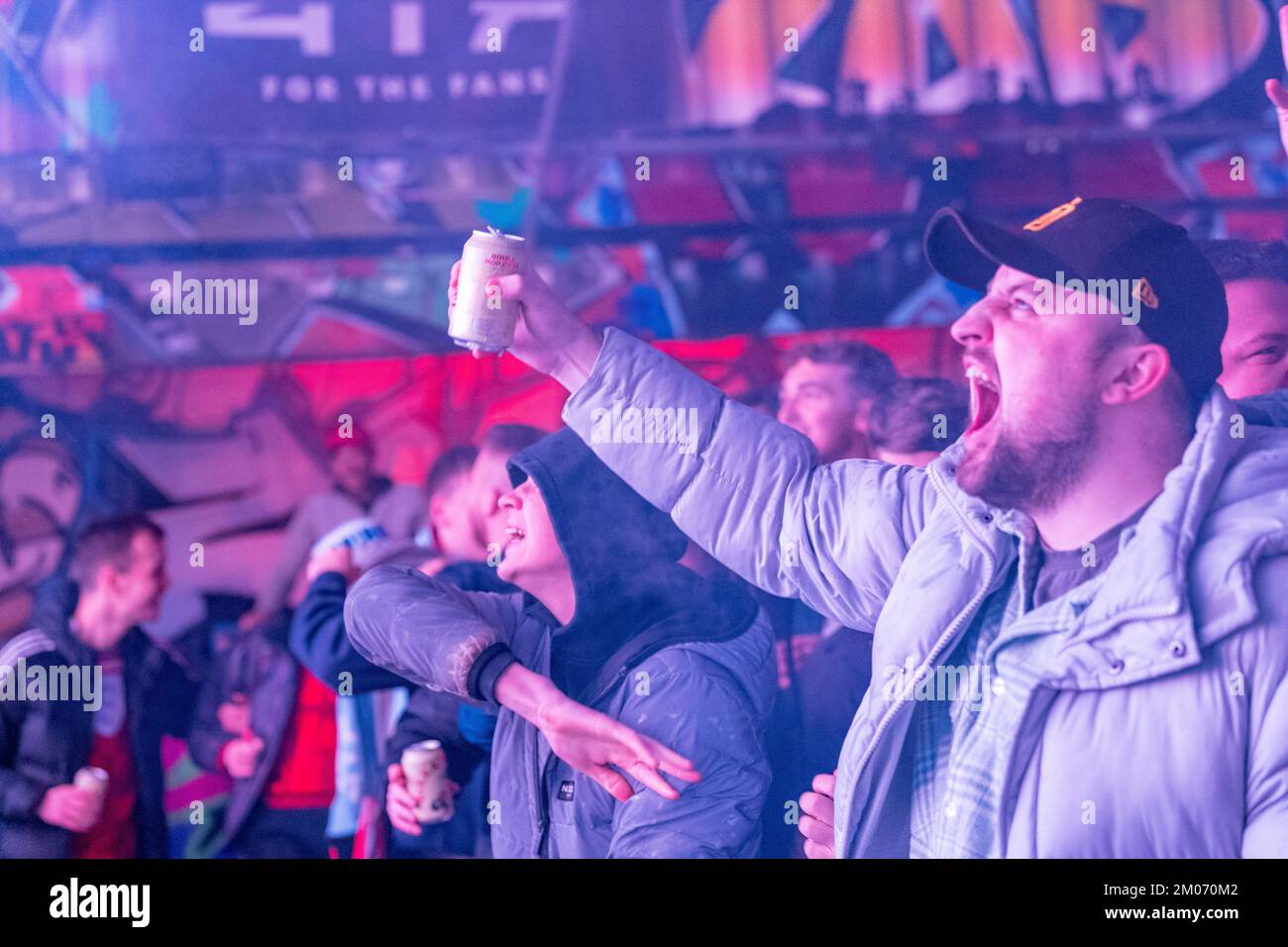 Soccar fan hi-res stock photography and images - Alamy